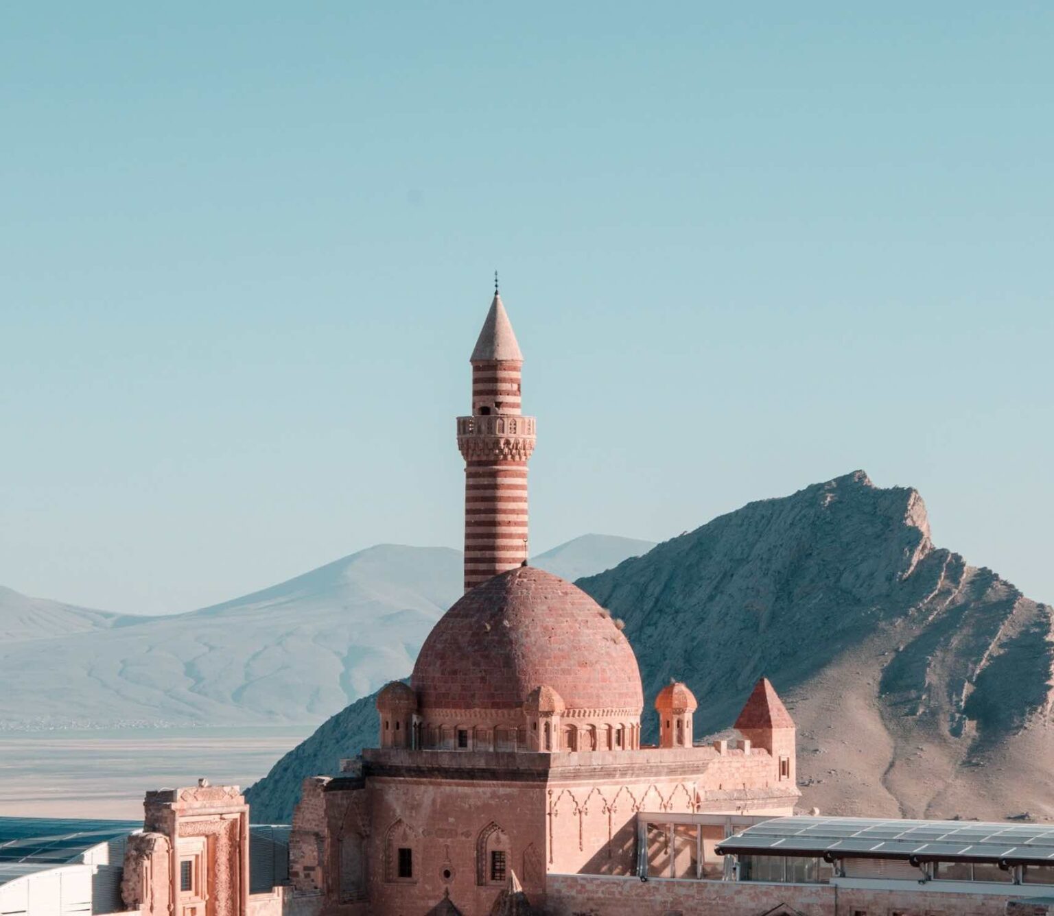 Paragon of Knowledge: Imam Ahmad Bin Hanbal - Masjid Al-Falah
